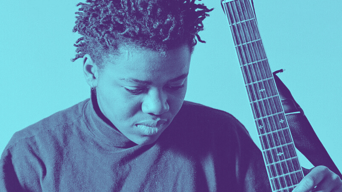 Tracy Chapman: singer, songwriter, guitarist - About Tracy Chapman
